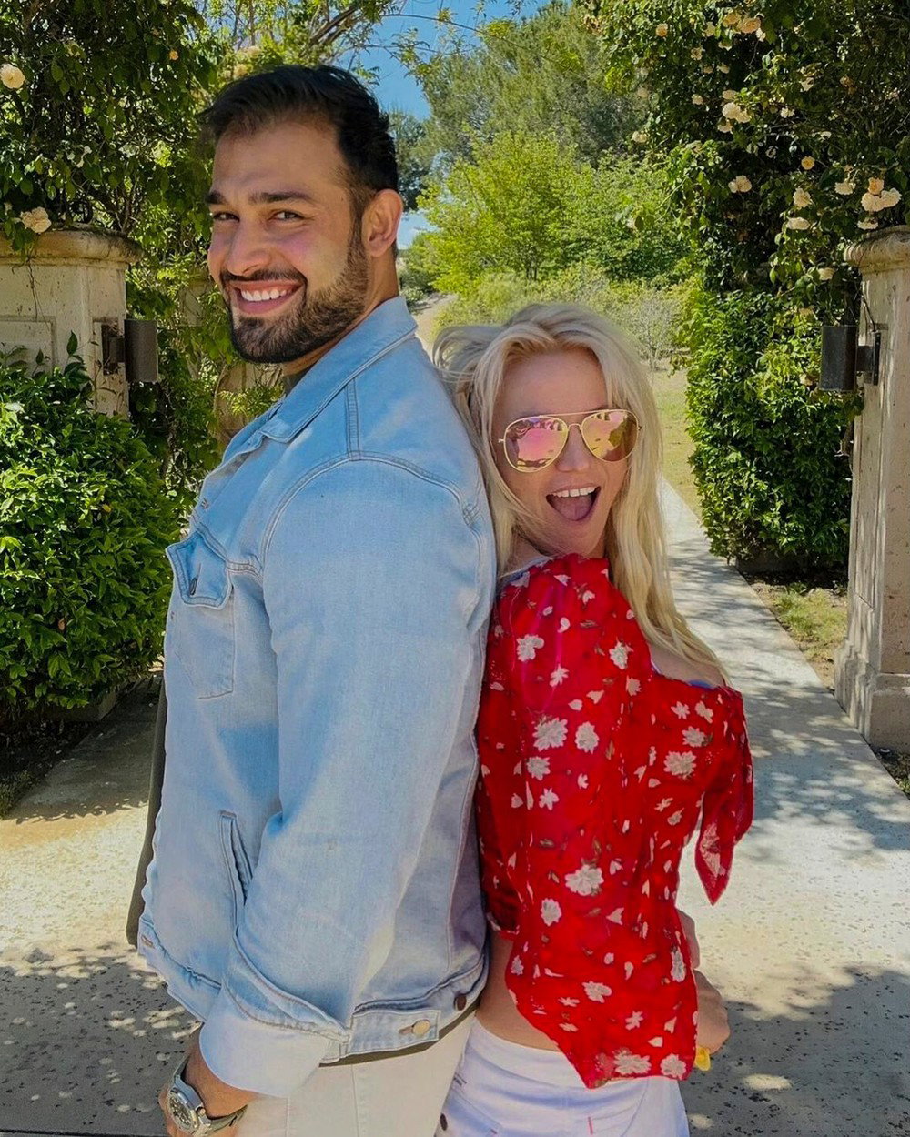 A bikinis Britney Spears intim tetoválásától hangos az internet, nagyon ...