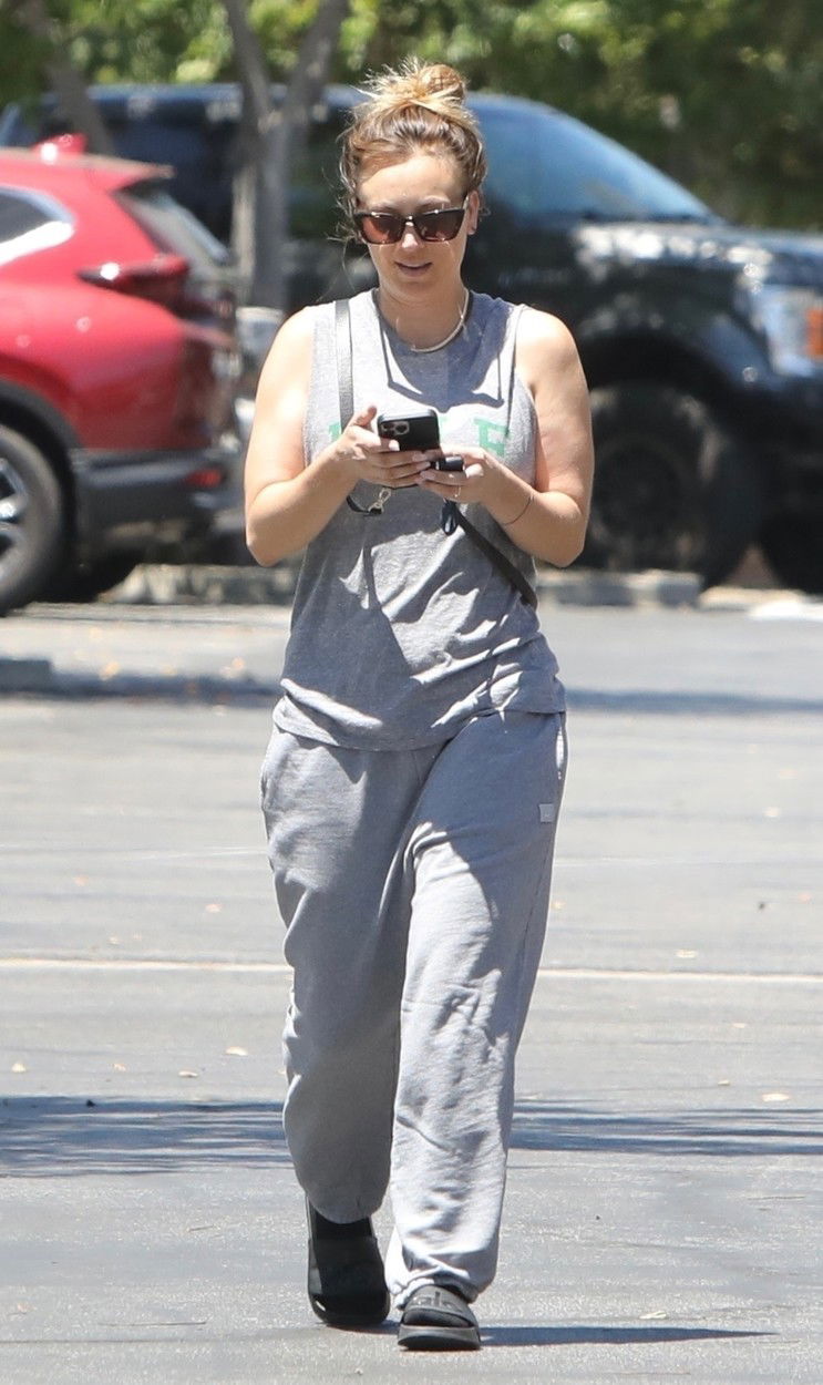 Alig lehet ráismerni az Agymenők sztárjára, így néz ki most Kaley Cuoco ... Alig lehet ráismerni az Agymenők sztárjára, így néz ki most Kaley Cuoco ...